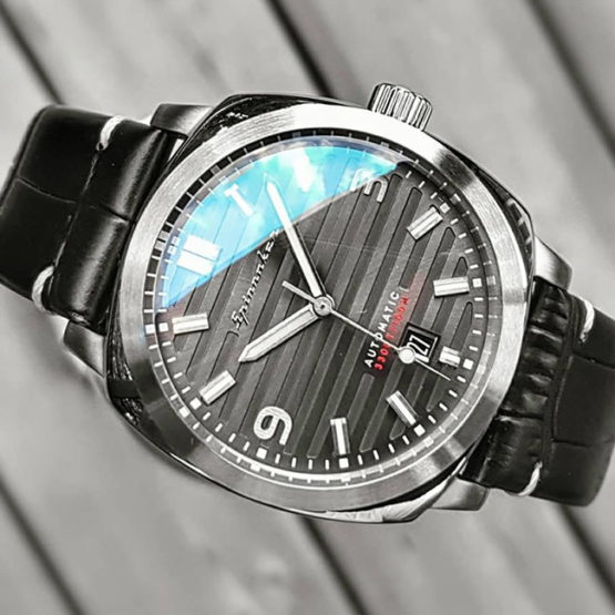 Spinnaker Hull Riviera SP-5073-05 - automatic watches
